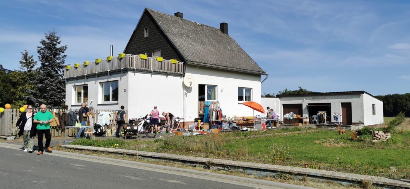 Erfolgreiche Premiere: Erster Darscheider Dorfflohmarkt übertrifft alle ...